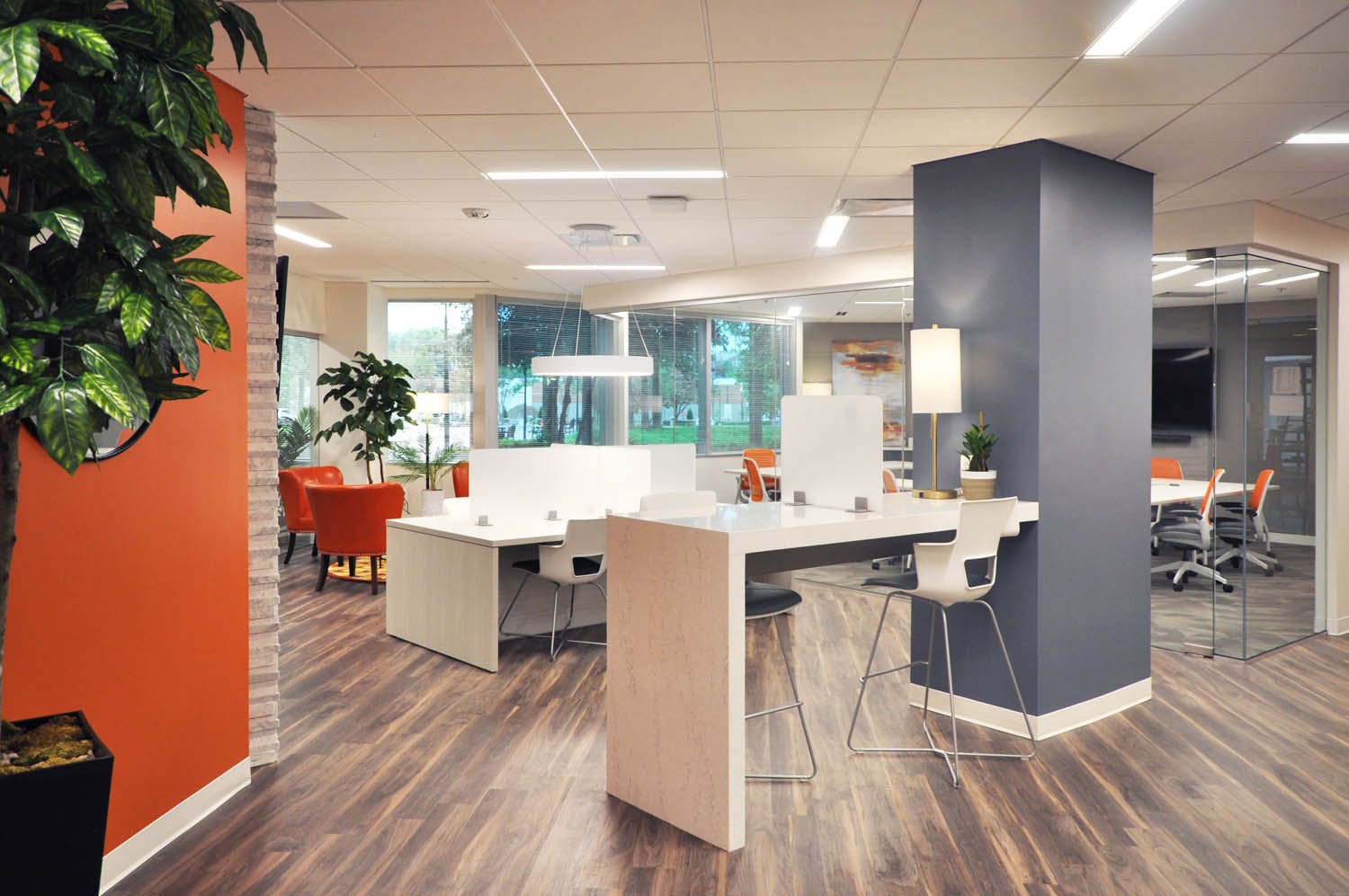 Vibrant Coworking Space at Eaton Place Fairfax - Book Now