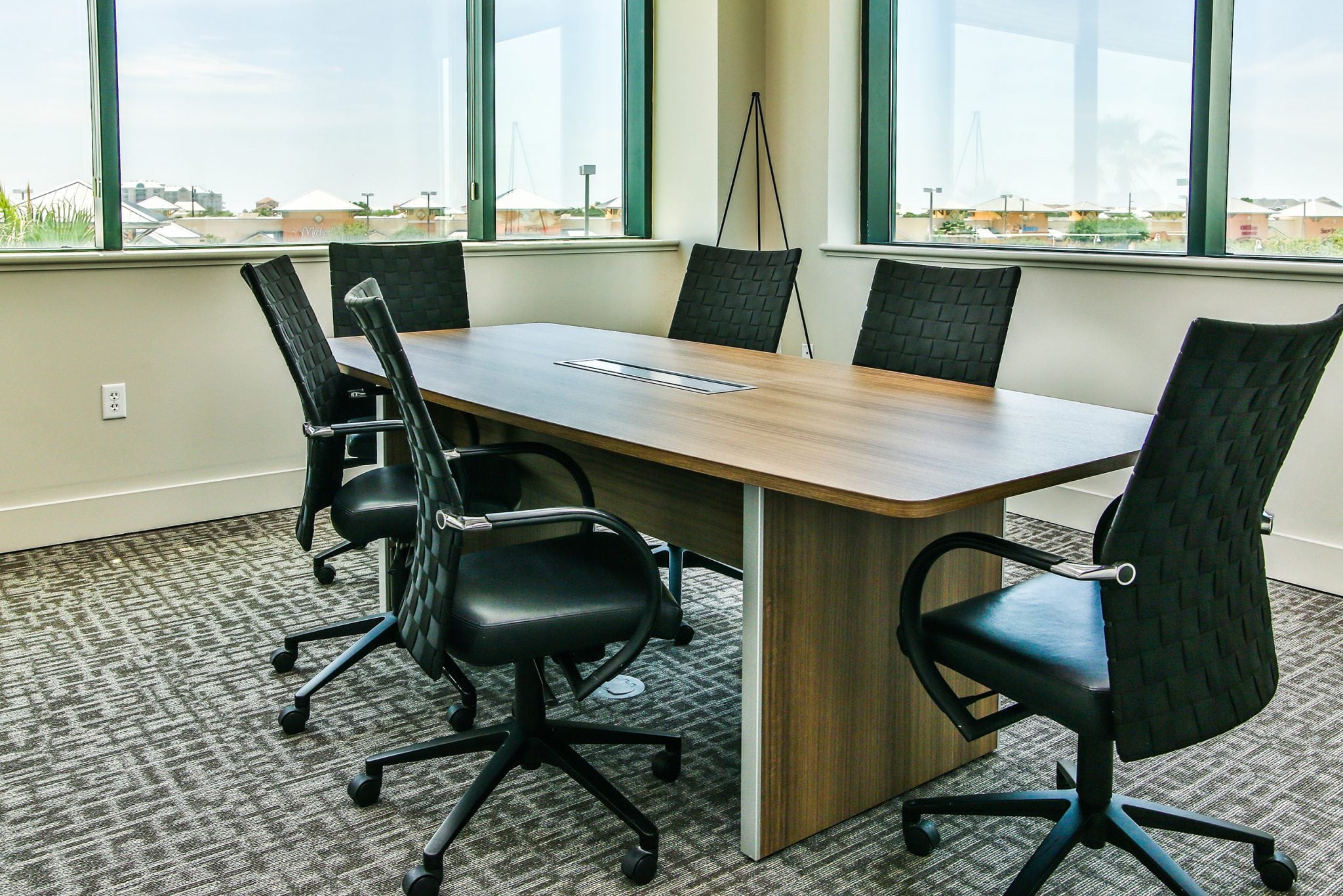 Mobile Conference Room Rentals & Meeting Rooms